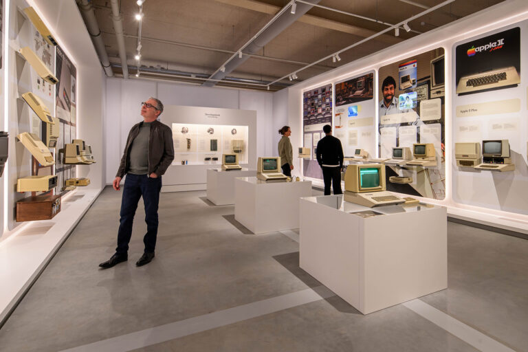 Europa’s grootste Apple-museum opent in Utrecht en viert 50 jaar Apple
